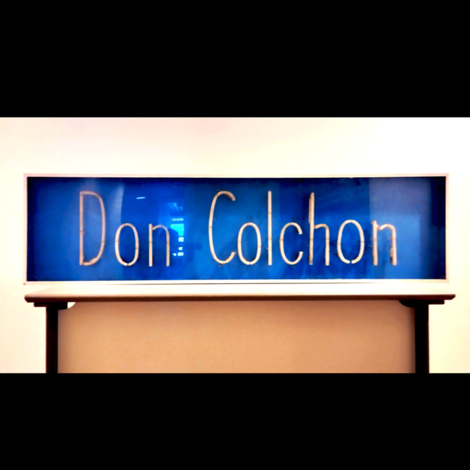 Rótulo de Neon de "Don Colchón" - Patrimonio Gráfico de Cantabria